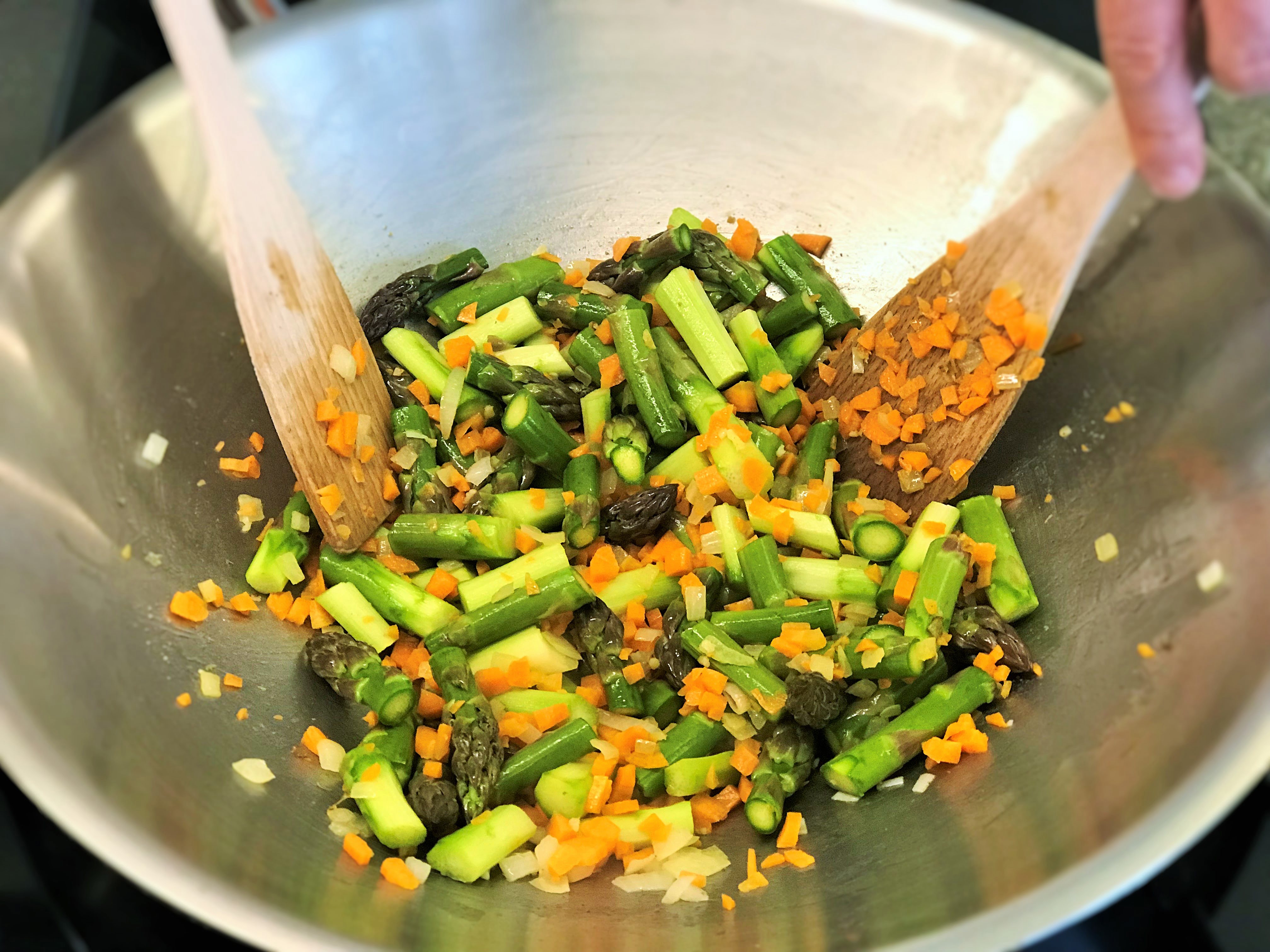 Ghackets mit Hörnli und Spargeln - One Pot