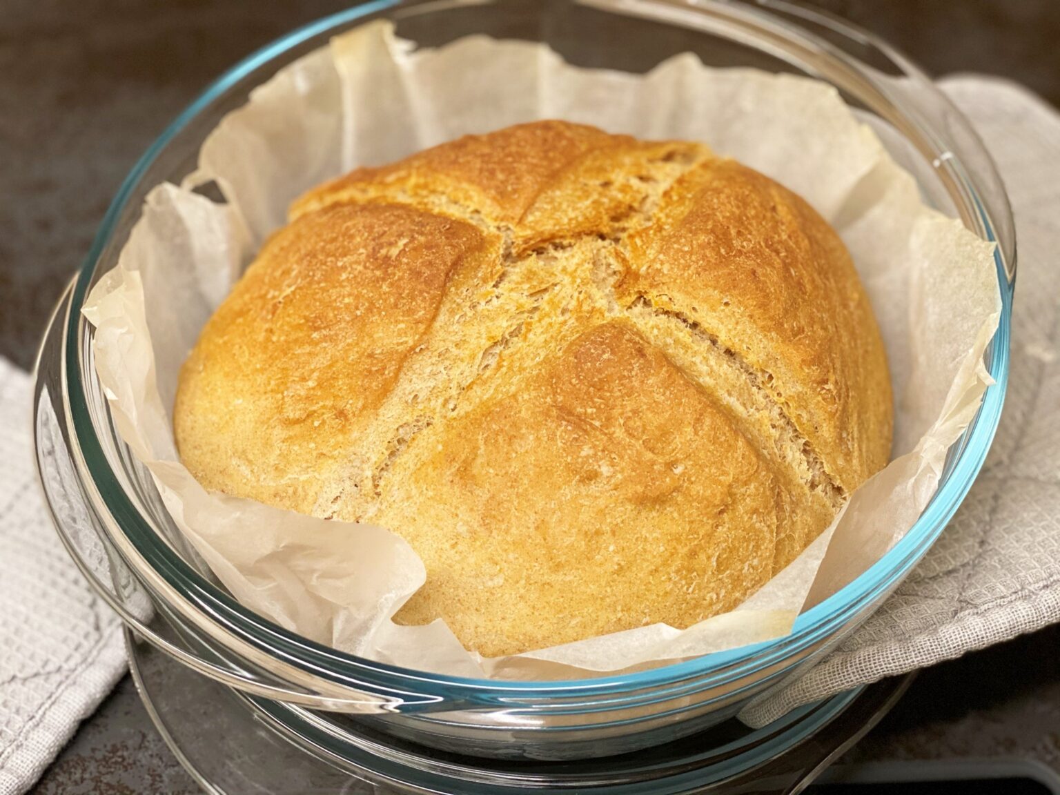 Ruchbrot selber backen - einfaches & schnelles Schweizer Rezept